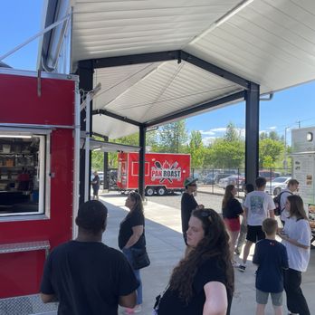 OAK TREE STATION - Updated July 2024 - 31 Photos & 21 Reviews - 5900 NW ...