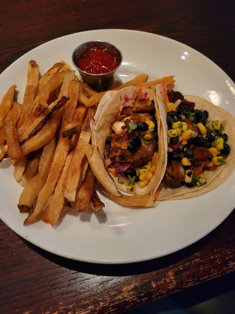 MARLOW’S TAVERN - Updated December 2025 - 119 Photos & 138 Reviews ...