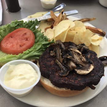 ISLAND VIEW WATERFRONT CAFE - Updated December 2025 - 66 Photos & 89 ...