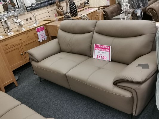 CHILTERN MILLS - 45 Photos & 10 Reviews - Cross Gates Rd, Leeds, West ...