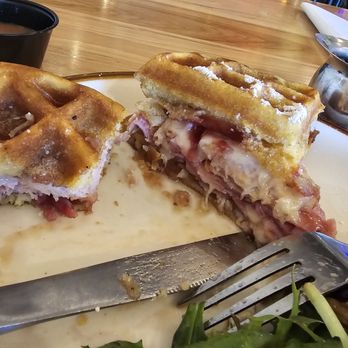 THE KITCHEN TABLE AT RELISH - Updated December 2025 - 176 Photos & 115 ...