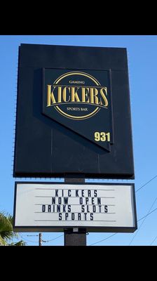 KICKERS GAMING & SPORTS BAR - 36 Photos & 29 Reviews - 931 Las Vegas ...