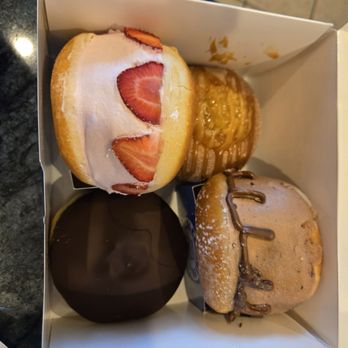 SLEEPYHEAD DONUT - Updated September 2025 - 378 Photos & 163 Reviews ...