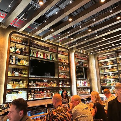 WARREN - NAPLES - Updated April 2025 - 126 Photos & 84 Reviews - 111 ...