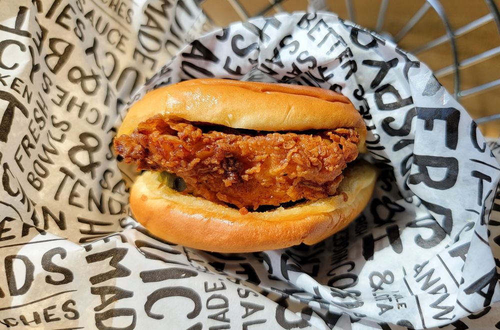 PDQ CHICKEN - Updated December 2025 - 406 Photos & 325 Reviews - 10121 ...