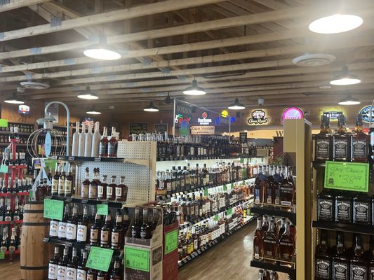 MACADOODLES - Updated October 2025 - 10 Photos - 1555 Bryan Rd ...