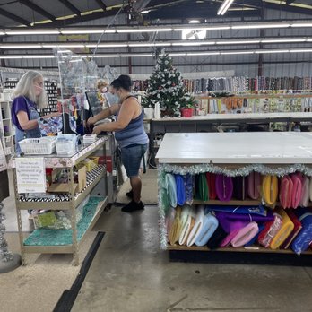 DISCOUNT FABRIC WAREHOUSE - Updated June 2025 - 48 Photos & 35 Reviews ...