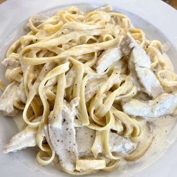 FAMIGLIA ITALIAN RESTAURANT - Updated May 2025 - 493 Photos & 496 ...