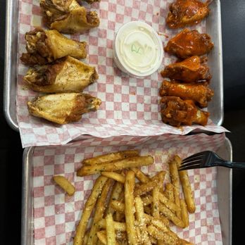 WING SNOB - Updated April 2025 - 140 Photos & 189 Reviews - 975 TX-121 ...