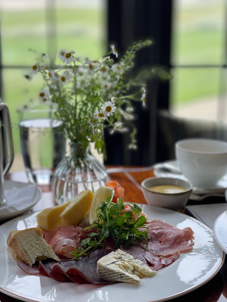 TRUMP INTERNATIONAL GOLF LINKS & HOTEL - Updated October 2025 - 82 ...