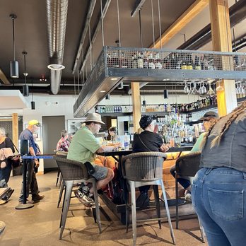 TEN 3 - Updated November 2024 - 651 Photos & 366 Reviews - 30 Tramway ...