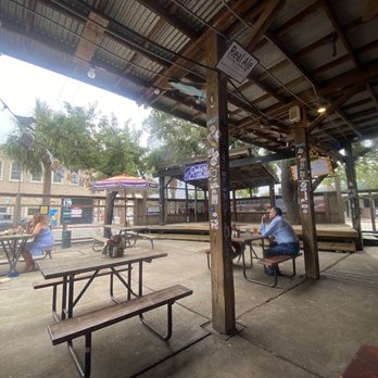 EXECUTIVE SURF CLUB - Updated May 2024 - 317 Photos & 509 Reviews - 306 ...