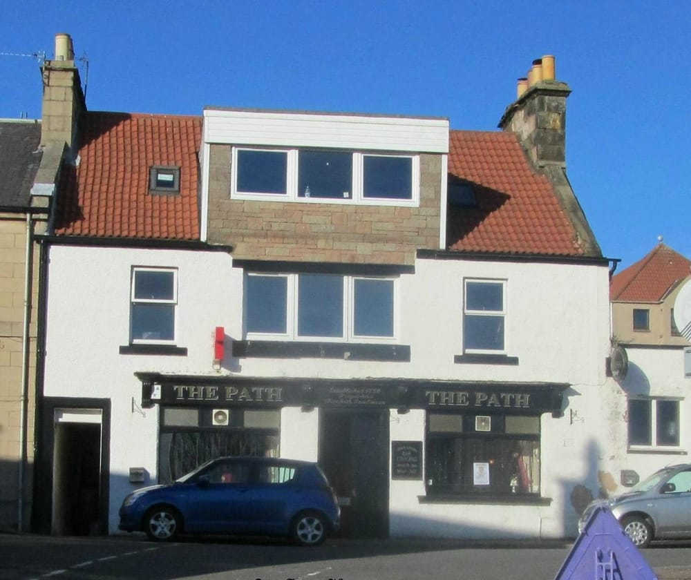 THE PATH TAVERN - 7 Mid Street, Kirkcaldy, Fife, United Kingdom - Pubs ...