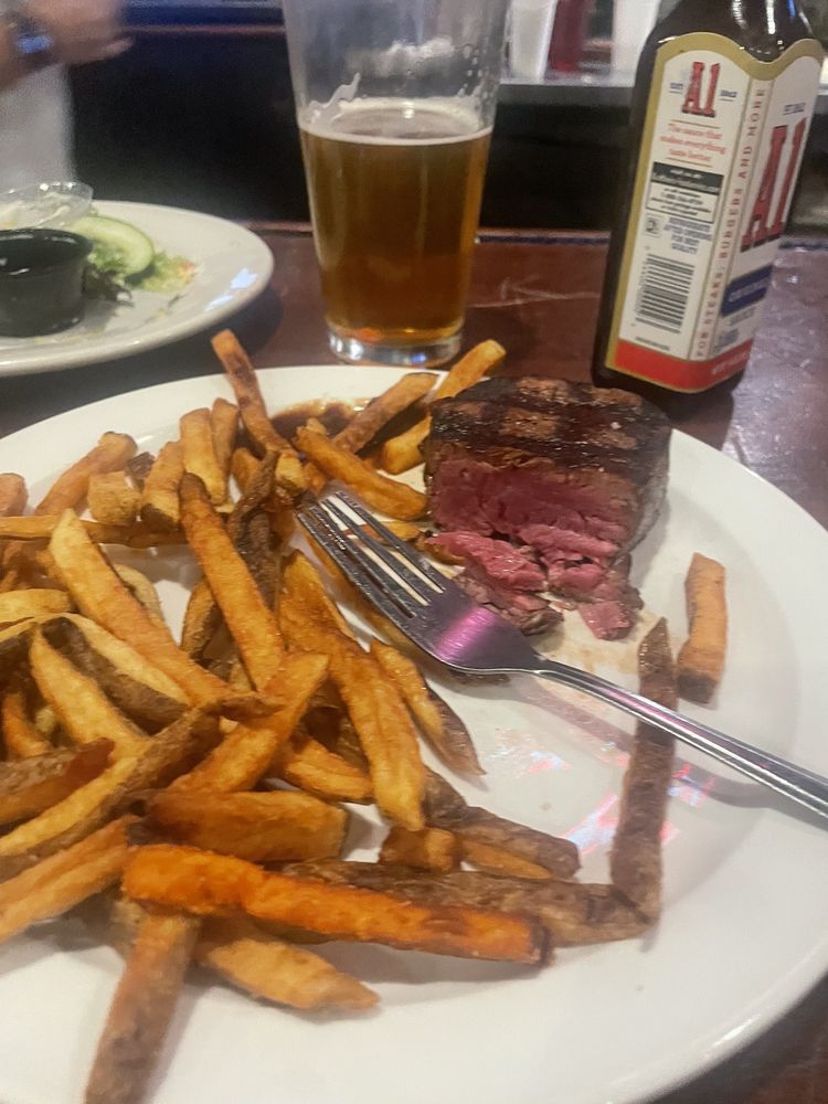 VELVET ELVIS SUPPER CLUB - Updated December 2025 - 37 Photos & 44 ...