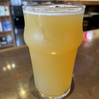 THE BEER JUNCTION - Updated July 2025 - 237 Photos & 313 Reviews - 4511 ...