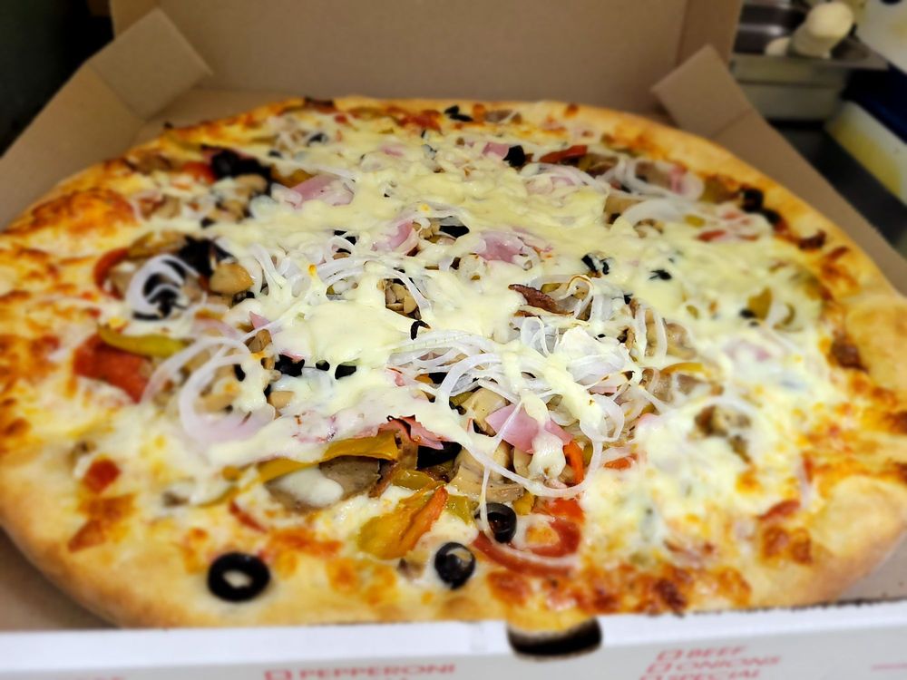 PIZZA STOP - Updated May 2024 - 24 Photos - 426 Madison Ave, Paterson ...