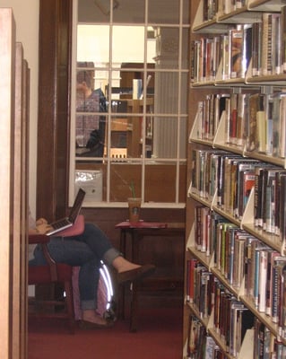 JONES LIBRARY - Updated December 2025 - 12 Photos - 101 University Dr ...