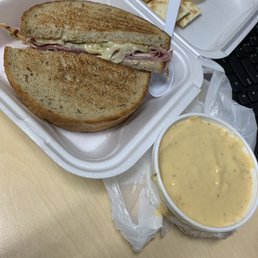 BARROW’S GOURMET DELI - Updated July 2024 - 41 Photos & 79 Reviews ...
