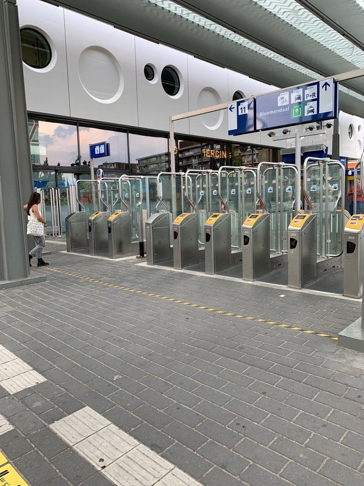 STATION GOUDA - Updated August 2024 - 14 Photos - Stationsplein, Gouda ...
