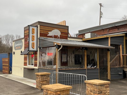 QUENTIN’S BBQ & SIDES - Updated September 2025 - 62 Photos & 51 Reviews ...