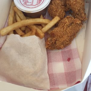 KFC - Updated November 2024 - 238-240 Murray St, Colac Victoria ...