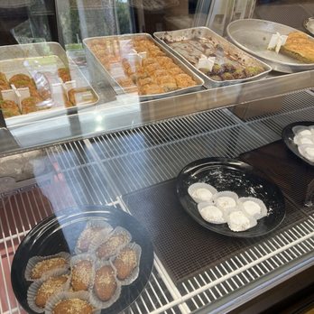 KARV BISTRO - Updated December 2025 - 30 Photos & 39 Reviews - 102 ...