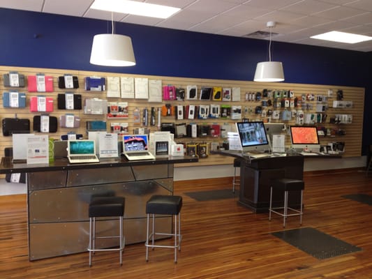 CHARLOTTE STREET COMPUTERS - Updated October 2025 - 11 Photos & 80 ...