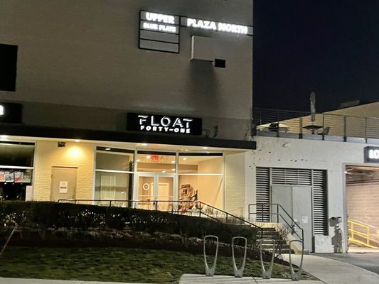 FLOAT FORTY ONE - Updated December 2025 - 31 Photos & 17 Reviews - 345 N Main St, West hartford ...