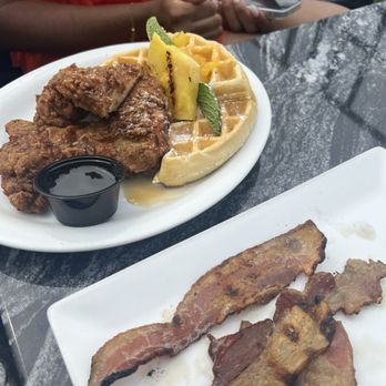 LIGHTHOUSE ROOFTOP - Updated July 2024 - 370 Photos & 123 Reviews - 45 ...