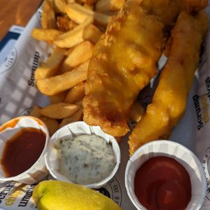 SCRUMPTIOUS FISH AND CHIPS FOOD TRAILER - 64 Photos & 70 Reviews - Fish ...