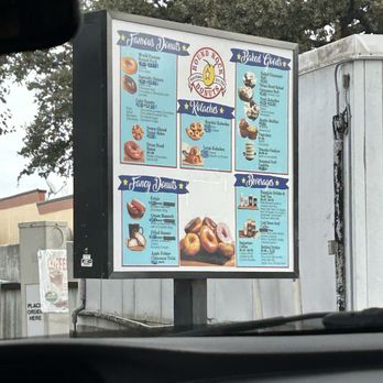 ROUND ROCK DONUTS - Updated January 2025 - 2429 Photos & 3377 Reviews ...