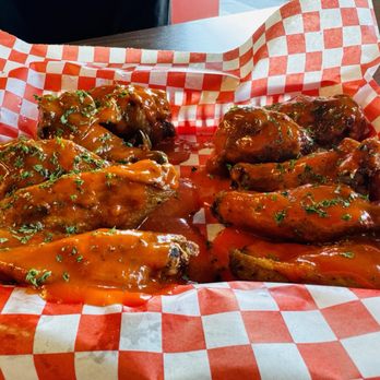 VALLEY WINGS - Updated June 2024 - 330 Photos & 550 Reviews - 15414 N ...