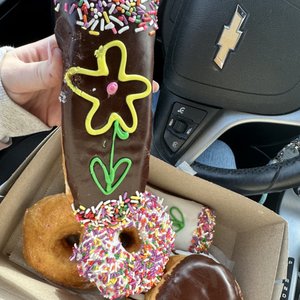 DONUT DRIVE-IN - 216 Photos & 332 Reviews - 6525 Chippewa St, Saint ...