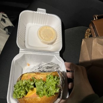 BURRA BURGER - Updated August 2024 - Erasmo Castellanos Q. 9508 ...