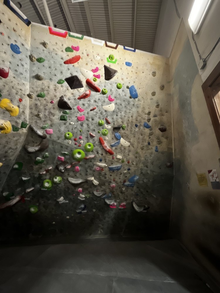 PACIFIC EDGE ROCK CLIMBING GYM - Updated September 2025 - 19 Photos ...