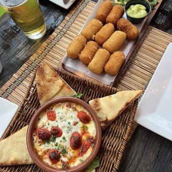 TAPELIA - Updated December 2025 - 806 Photos & 650 Reviews - 551 ...