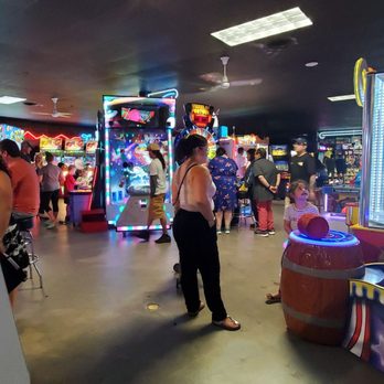 FUN WORLD ARCADE - Updated December 2025 - 40 Photos & 27 Reviews - 127 ...