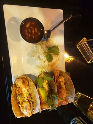 URBAN MODERN KITCHEN - Updated October 2024 - 45 Photos & 57 Reviews ...