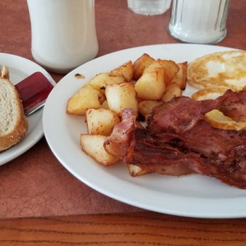 MAPLE LEAF PANCAKE HOUSE - Updated December 2025 - 19 Photos & 30 ...