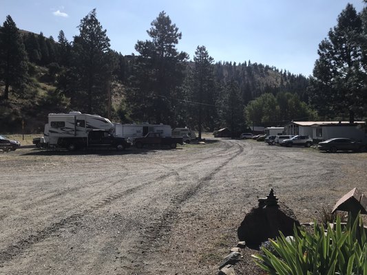 SQUAW ROCK RESORT & RV PARK - Updated August 2024 - 33 Photos - 15070 ...