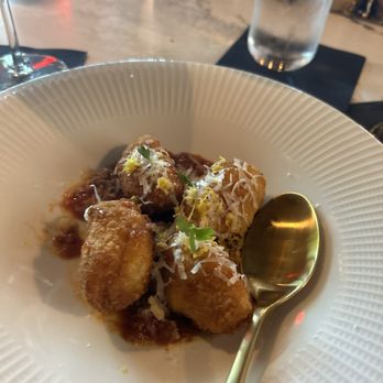 ARA - Updated September 2024 - 33 Photos & 32 Reviews - 1406 S Cypress ...