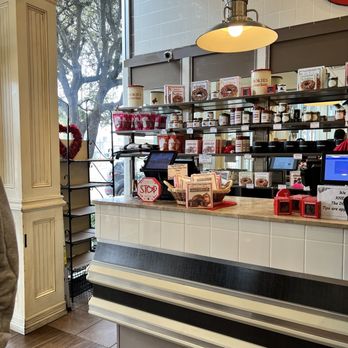 COLLIN STREET BAKERY - Updated October 2025 - 192 Photos & 269 Reviews ...