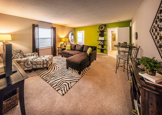 LAKE CASTLETON APARTMENTS - Updated July 2024 - 18 Photos & 35 Reviews ...