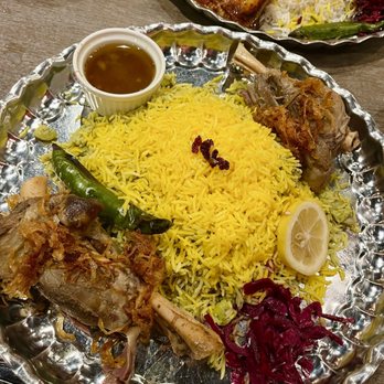 SHAMSHIRI RESTAURANT - Updated October 2025 - 29 Photos & 11 Reviews ...