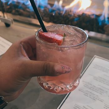 LINDAROSE ROOFTOP BAR & GRILL - Updated March 2025 - 88 Photos & 27 ...