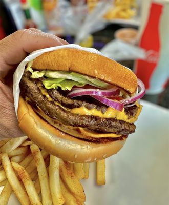 ONE WAY BURGERS - Updated December 2025 - 131 Photos & 113 Reviews ...