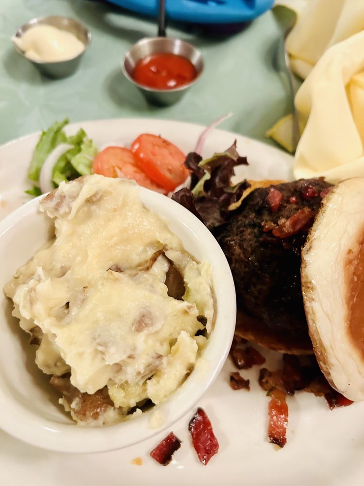 THE INN AT WHITEFIELD - Updated January 2026 - 52 Photos & 69 Reviews ...