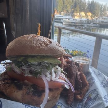 TIDES TAVERN - Updated February 2025 - 724 Photos & 1100 Reviews - 2925 ...