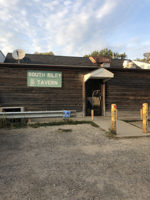 SOUTH RILEY TAVERN - Updated April 2025 - 33 Photos & 46 Reviews ...