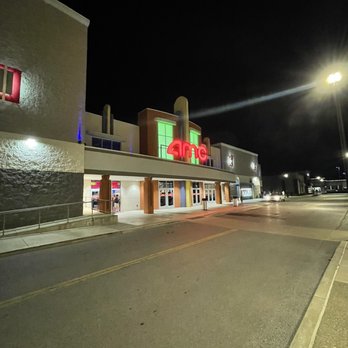 AMC BELLEVUE 12 - Updated December 2025 - 41 Photos & 97 Reviews - 8125 ...